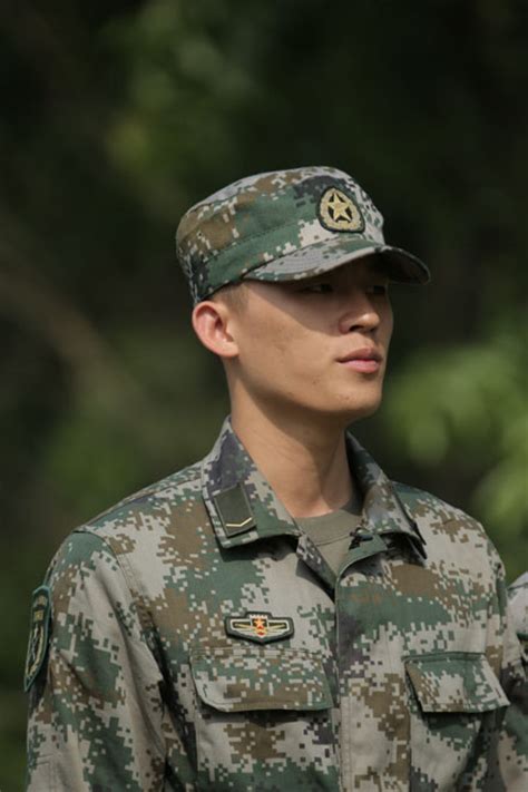壮汉子汉子汉子二大山谷图库
