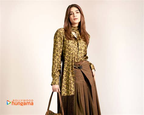 Kriti Sanon Wallpapers Kriti Sanon 2 384 Bollywood Hungama