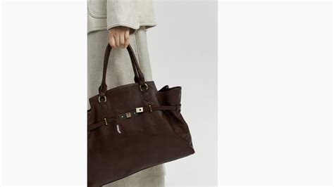 Сколько стоят оригинальные вещи люксовых брендов и какими аналогами их