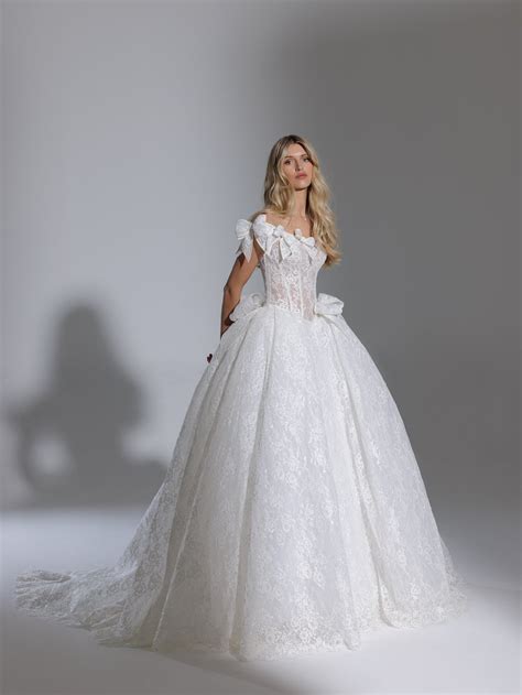 Lace Ball Gown Wedding Dress With Bow Details Kleinfeld Bridal