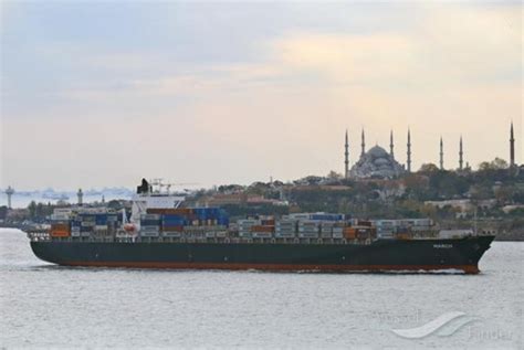 Diana Containerships Sells Two Post Panamax Container Vessels