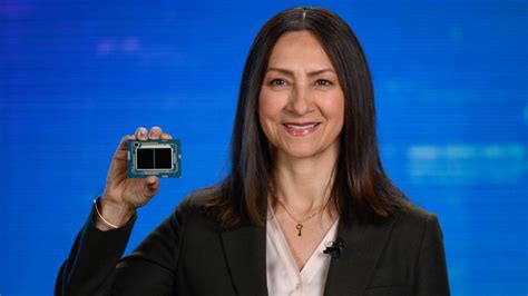 Рассказ о графике выхода новых процессоров поднял курс акций Intel на 76 Рассказ о графике выхода новых процессоров поднял курс акций Intel на 76