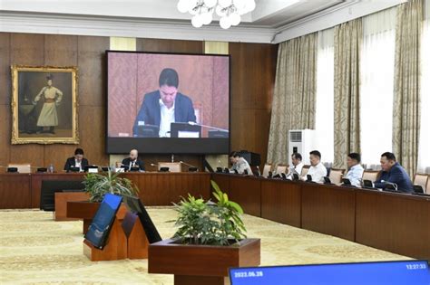 Төрийн болон орон нутгийн өмчийн өмчит компанийн тухай хуулийн төслийг хэлэлцүүлэгт бэлтгэх