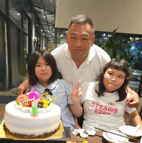 建勳 中小企業如何掌握行銷工具，避免過度行銷 林文傑 行銷工具多如牛毛，從平面、電子、網路、社群、戶外到公關，各種行銷策略更是年年迭代更新