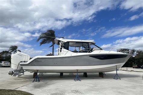 2024 Boston Whaler 405 Conquest Cuddy Cabin For Sale Yachtworld