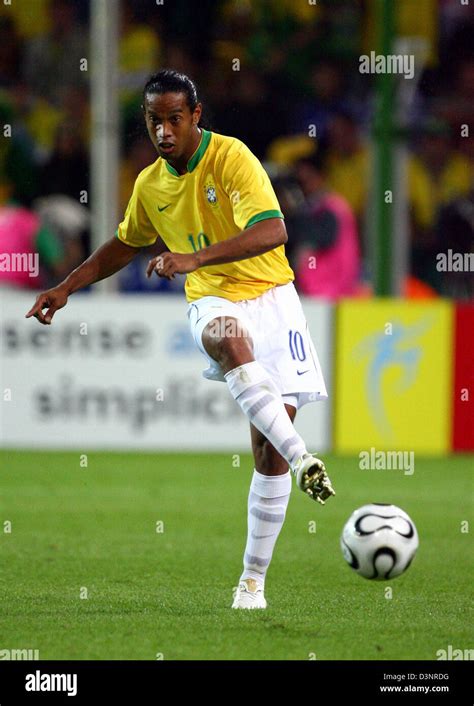 Ronaldinho Free Kick Vs England