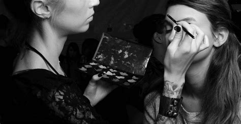 Makeup Artist Mac Cosmetics