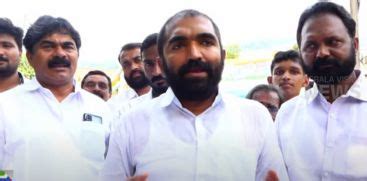 വയകതഹതയ നടതതനന രഷടരയ യ ഡ എഫ വശവസകകനനലല ചണട