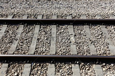 大型铁路轨道是由线和工程结构组成的复合体高清图片下载 正版图片505061293 摄图网