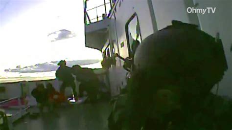 해군 아덴만 여명작전 진입 동영상 공개 Youtube