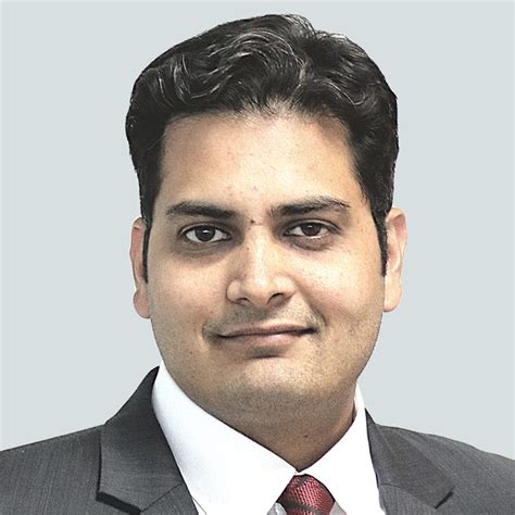 Vivek Gautam Newton