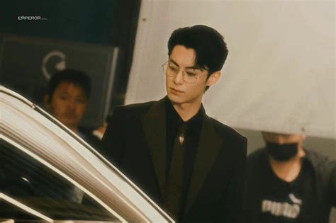 Dĩ Ái Vi Doanh Của Vương Hạc Đệ Và Bạch Lộc Nhá Hàng Tạo Hình Nam Chính Tổng Tài Cực Ngầu Như Xé
