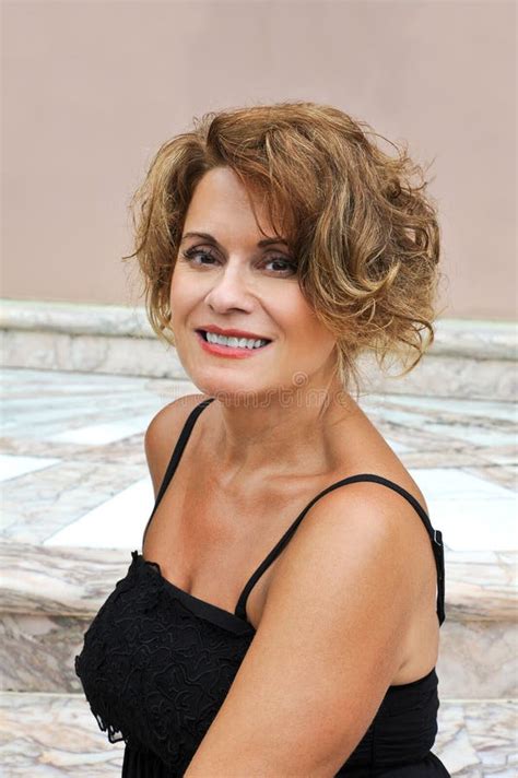 Sch Ne Reife Frau Stockbild Bild Von Gl Cklich Leute