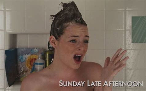 Kita Intip Cara Cewek Mandi Yuk