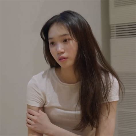 🍀 On Twitter 김채원언니
