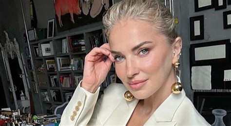 Burcu Esmersoy D Nden Sonra Sirkeyle Y Kand K