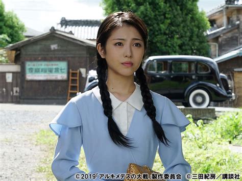【画像】浜辺美波 画像集② みんな大好き芸能まとめ