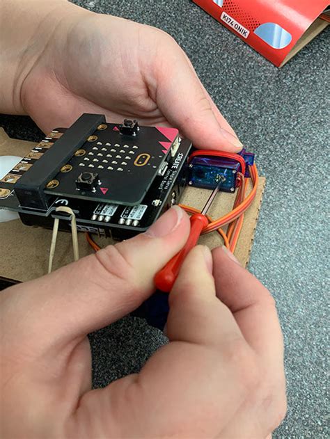 How To Make An Rc Car With The Simple Servos Starter Pack For Bbc Micr