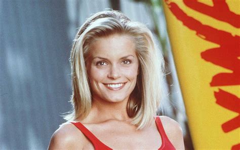 A Baywatch Szőke Apriljeként Imádta A Világ így Néz Ki 47 évesen 4