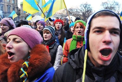 Иван В ИТАЛИЯ СА БЕСНИ УКРАИНСКИ АКТИВИСТИ ИСКАТ ДА КОРИГИРАТ ТЕКСТОВЕ В ТЕХНИТЕ УЧЕБНИЦИ