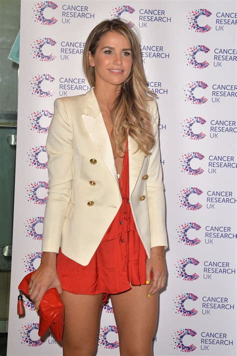 Vogue Williams Shows Off Her Legs James Inghams Jog On To Cancer