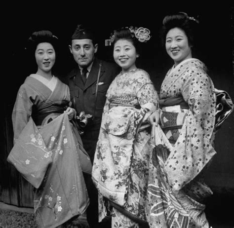 日本投降後有多絕望？老兵街頭撿菸頭吃，女性被迫和美軍夜夜笙歌 每日頭條