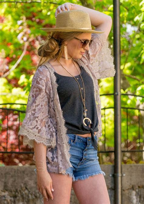 What To Wear To A Summer Music Festival Music Festival Outfits Summer Festival Fashion Edm