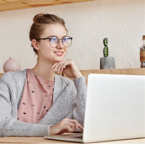 Perbedaan Laptop Dan Notebook Tips Memilih Laptop Sesuai Budget