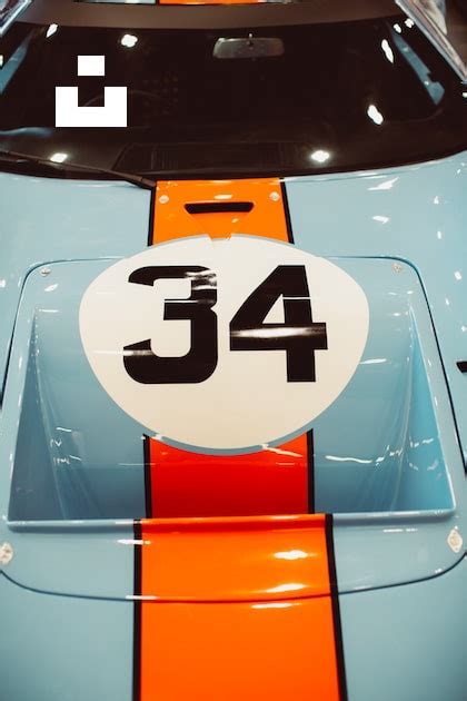 청록색과 주황색 자동차 사진 Unsplash의 무료 독일 이미지