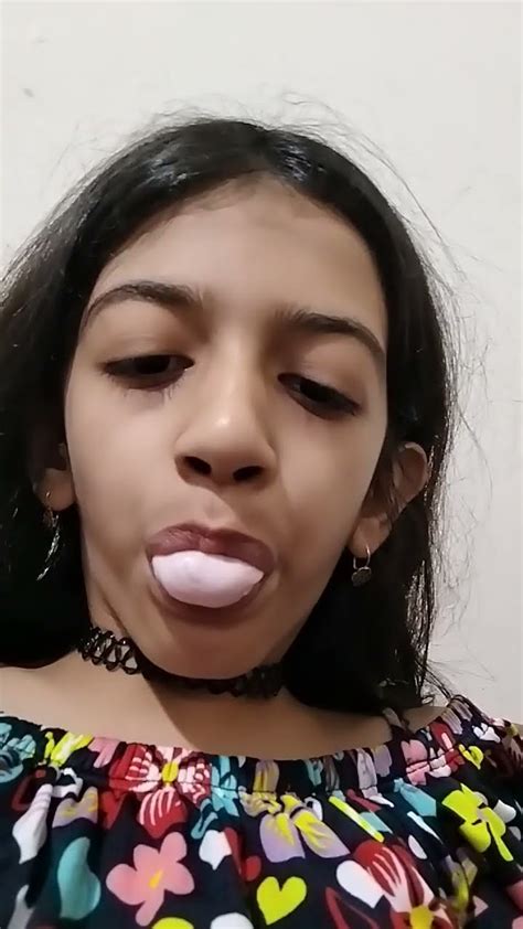 آدامسآدامس باد کردن آنا Youtube