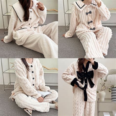 시즌오프세일당일출고 오버핏 빅사이즈 극세사 문릿 수면잠옷 모음 에이블리