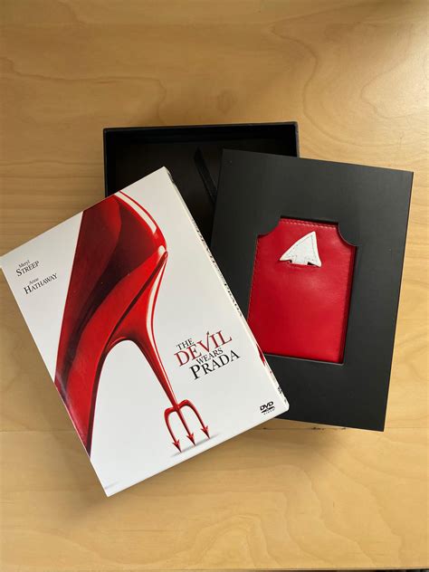 穿 Prada 的惡魔 禮盒裝）the Devil Wears Prada T Set 興趣及遊戲 收藏品及紀念品 明星周邊
