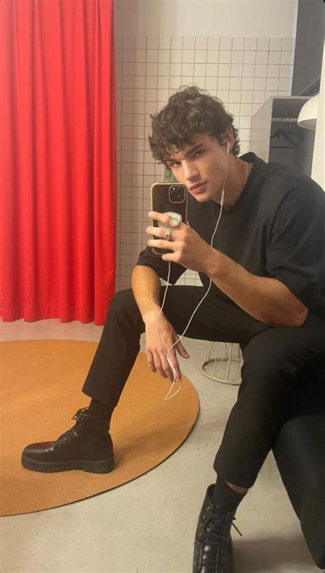 Pin By Maria Ooou On Oof High Fashion Men Cute Babies Photography