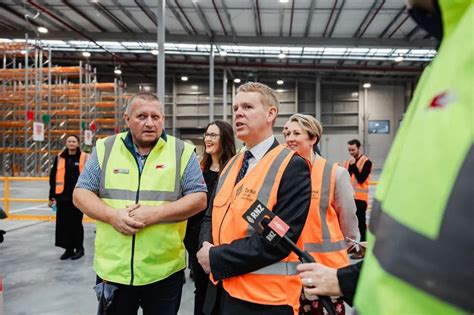 New Zealands Pm Gets To See The Benefits Of Libiao Robotics Parcel