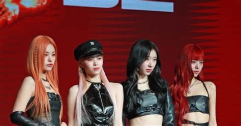 Itzy 밝힌 활동 중단 리아 근황 이번 활동 응원 [스타현장]