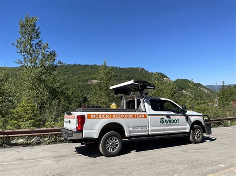 sr 504 slide vehicle recovery media event wsdot incide… flickr