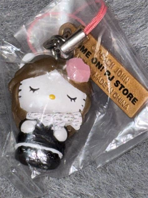 Yahooオークション ピーチジョン×ハローキティ限定ストラップ・・