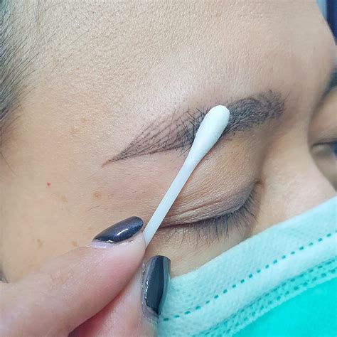 แฮร์สโตรกหลังลอกติดดีประมาณนี้ คิ้วสวย Friday Brow Art