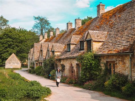 Why You Must Visit Cirencester The Amazing Capital Of The Cotswolds