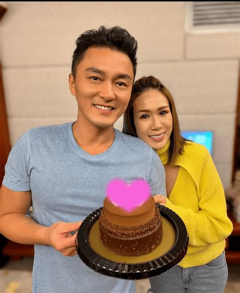 暂忘爸爸入院TVB女星与双胞胎家姐庆祝36岁生日排场十足 庄思明 杨明 祝福