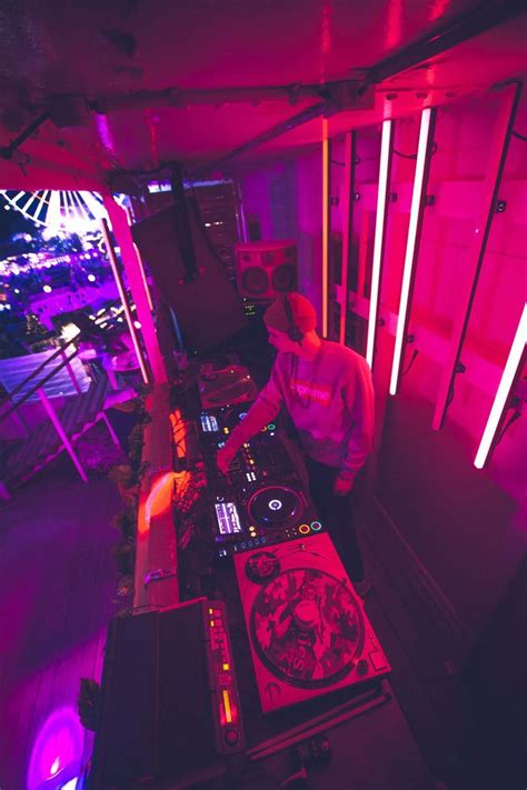 DMX Controller And Strip For Different Applications Showjockey