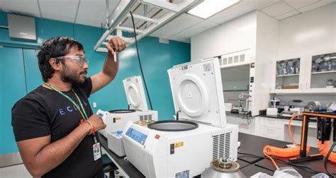 Laboratories Biology Linac Coherent Light Source