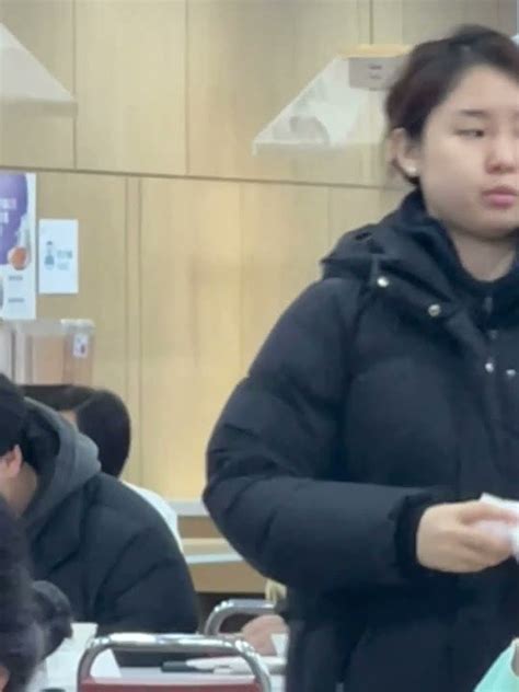 귀여운 성원이 밥먹는모습 간직 Youtube