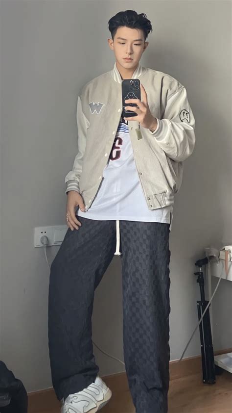 Xiao Wang 小汪 จีน