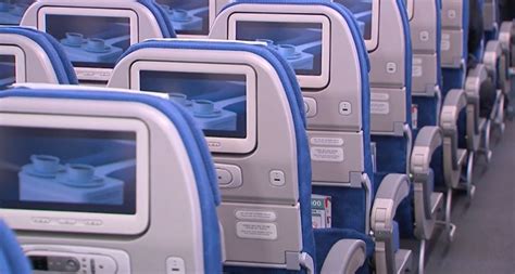 좌석 밑에 실탄이륙 직전 대한항공 여객기서 실탄 발견