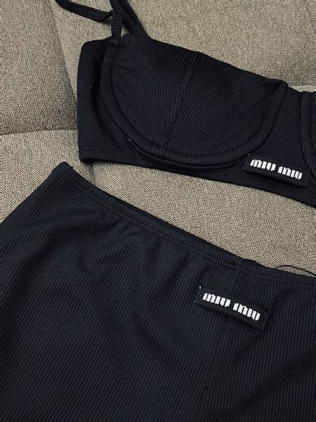 Комплект белья Miu Miu купить на Ozon по низкой цене 1741708832