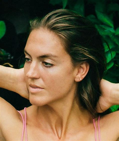 Calmese Brennan Medium