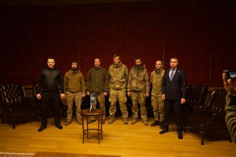 Найближчими днями командири захисників "Азовсталі" зустрінуться з ...