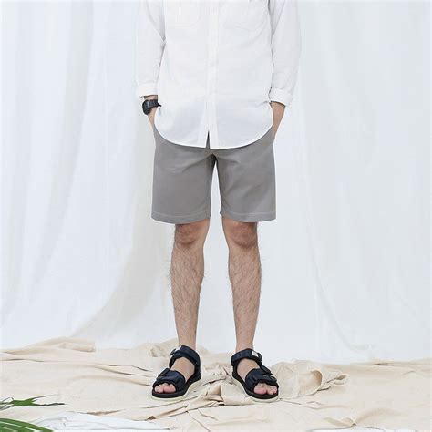 Sp 017 กางเกงขาสั้นผู้ชาย ผ้าชิโน สีเทาอ่อน Light Grey Mr Maker