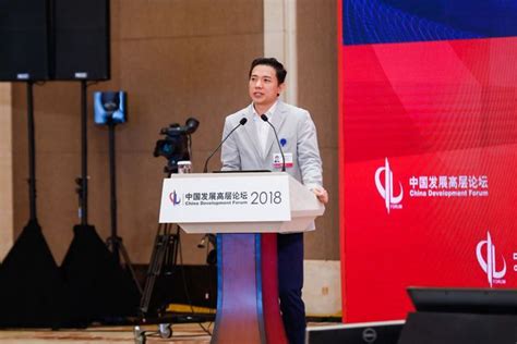 Autonomous Cars Will Be Safer Than Human Drivers Robin Li Says